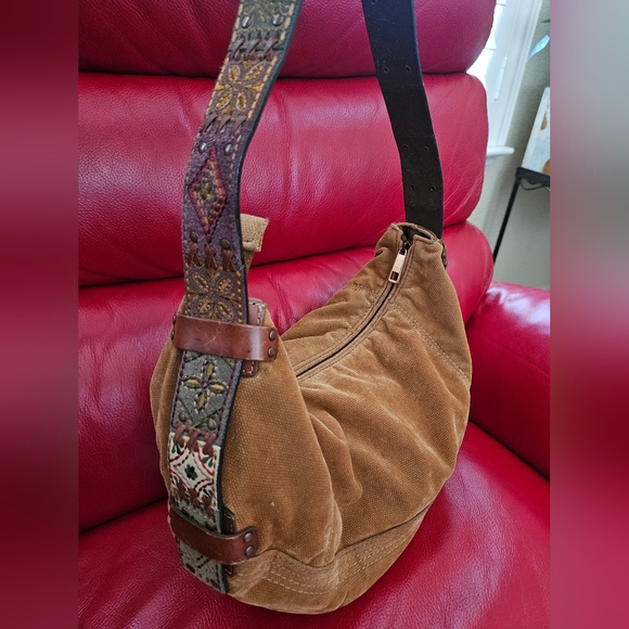 Fossil | Bags | Fossil Hobo Bag | Poshmark